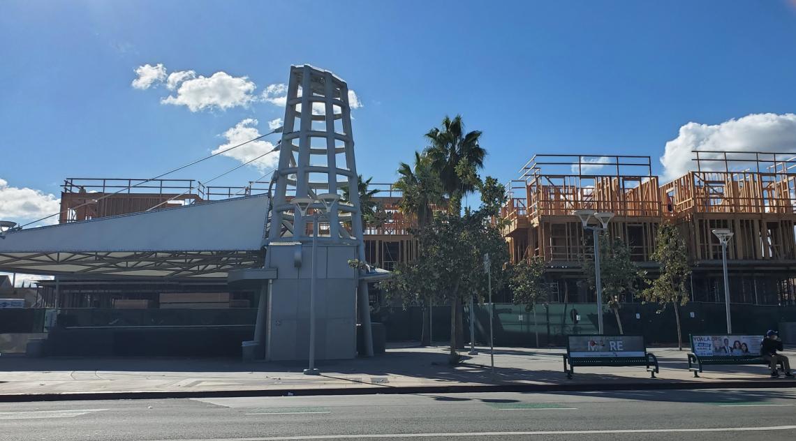 Los Lirios affordable housing on the rise at 113 S Soto Street in Boyle ...