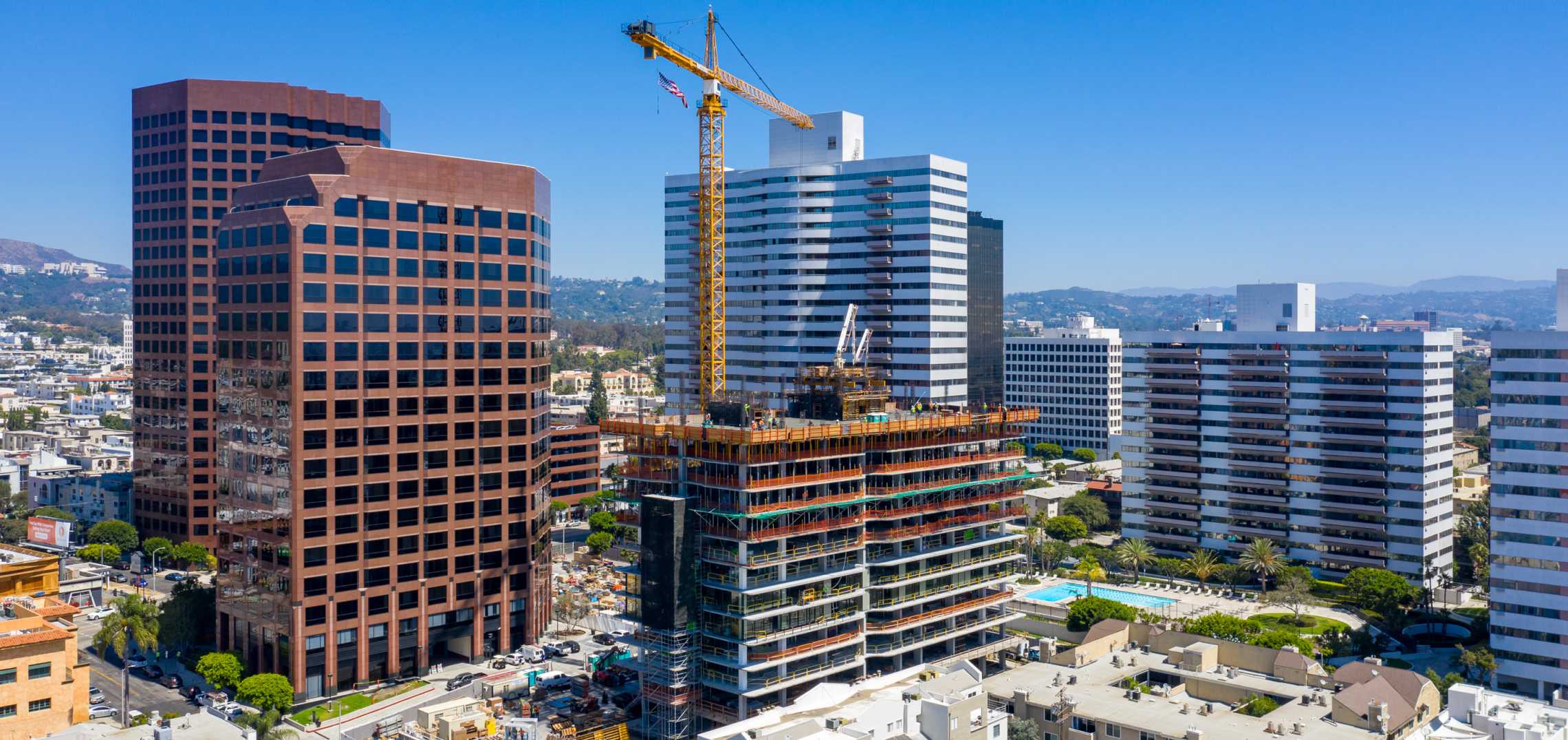 Concrete Superstructure Rises for 34-Story Landmark Apartment Tower ...