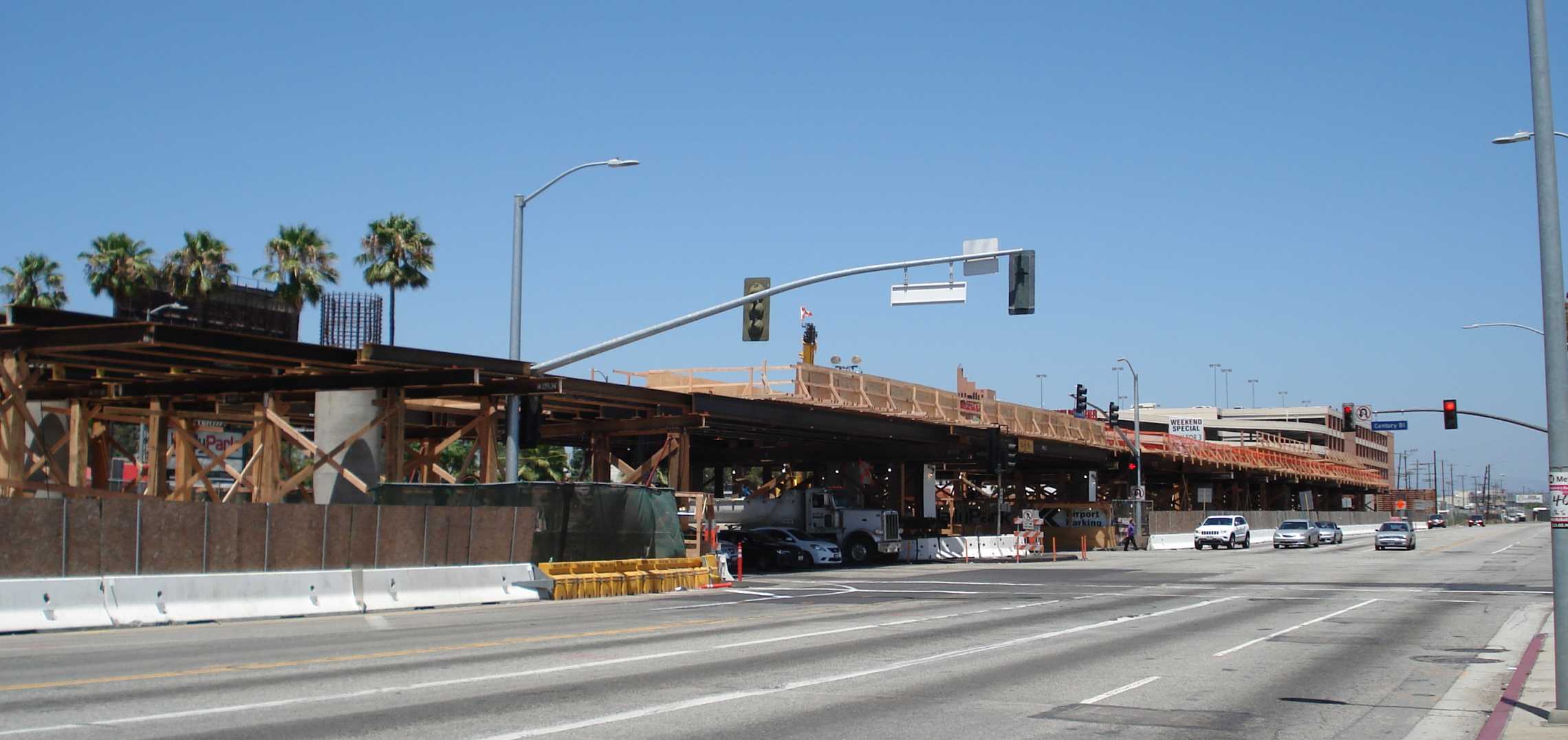 Elevated Crenshaw Line Station Takes Form | Urbanize LA