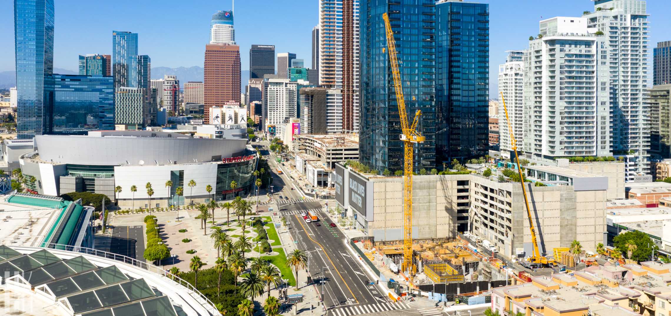 42-Story Hotel Tower Begins to Rise Next to the L.A. Convention Center ...